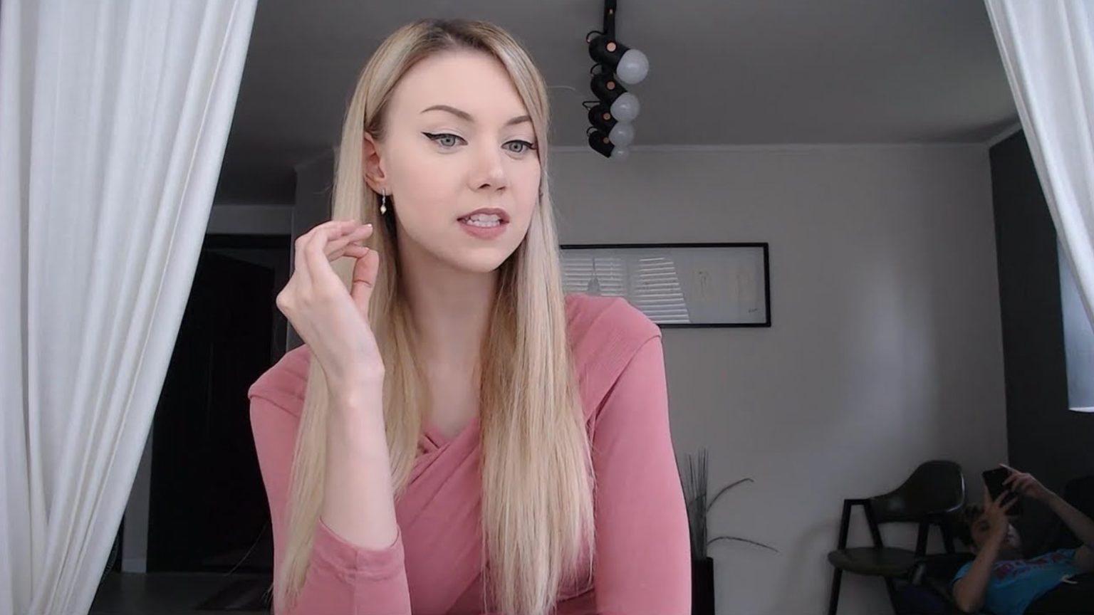 Most Popular 24 Female Twitch Streamer - Eklipse.gg Blog