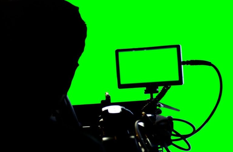 11 Best Green Screen Software Free for Video Editing 2025