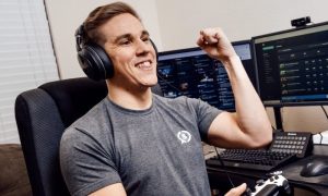 13+ Ways to Make Money as a Streamer [Essential Guide]